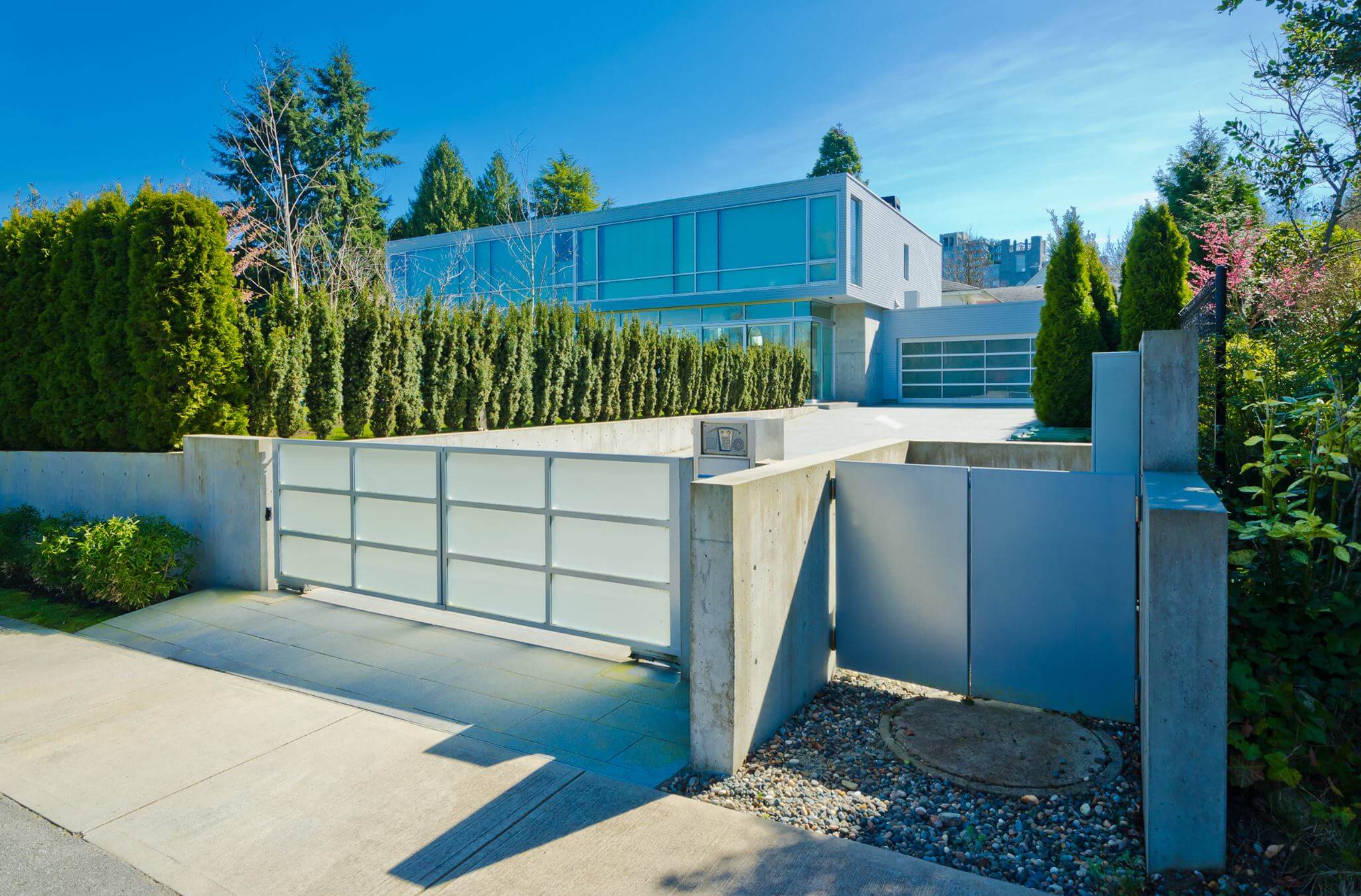 Sarasota Residential Gates | Upgrading Manual to Automatic